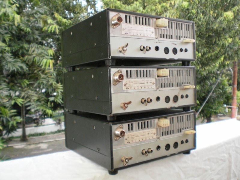 dbest-radio: ICOM IC-77 terjual